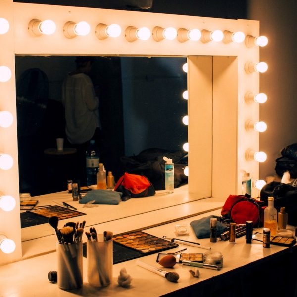 Astrology Beauty – The Top 5 Tips To Work A Leo Makeup Style!