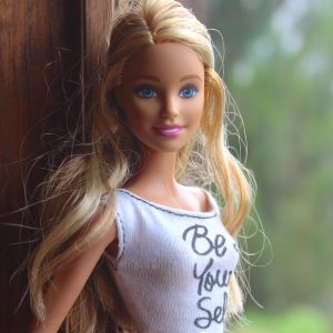 Born On A Pisces New Moon – See Barbies Birth Chart!